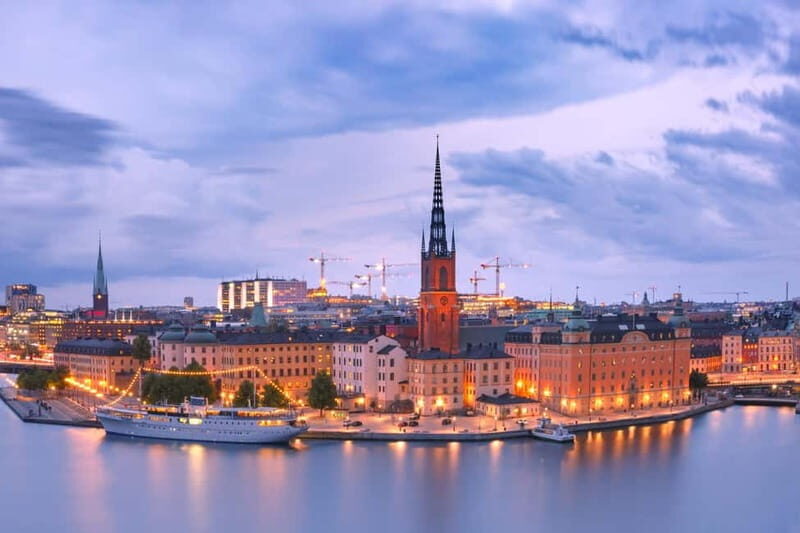 Stockholm: Christmas Market Magic Walking Tour with a Local - Detailed Breakdown of the Tour Experience