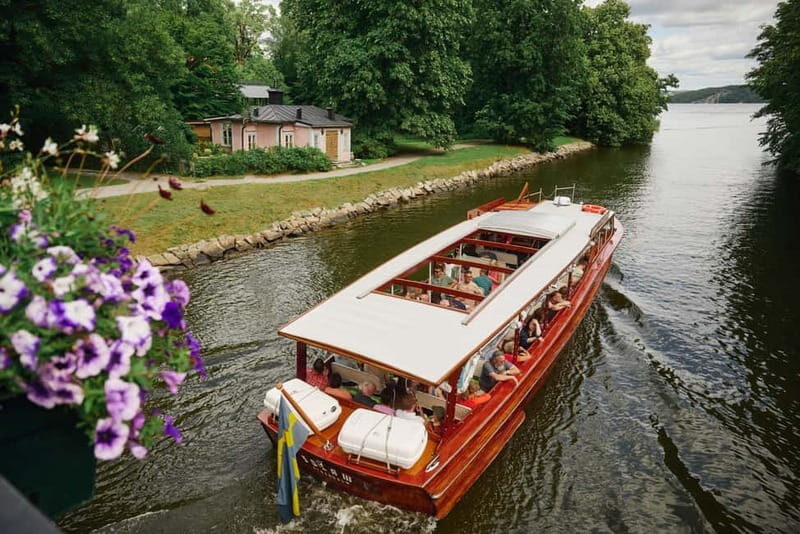 Stockholm: Guided Archipelago Tour by Classic Wooden Boat - Detailed Itinerary and What to Expect