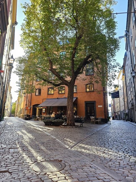 Stockholm: Old Town Walking Tour, stories and secrets - Why This Tour Works