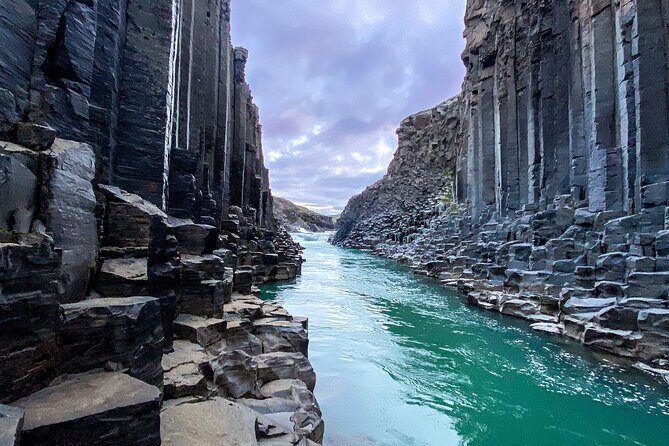 Stuðlagil Canyon and Vök Baths Day Tour - Transportation and Group Size