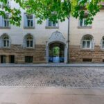 Stuttgart: Bean District Walking Tour with Swabian Food - Who Should Consider This Tour?