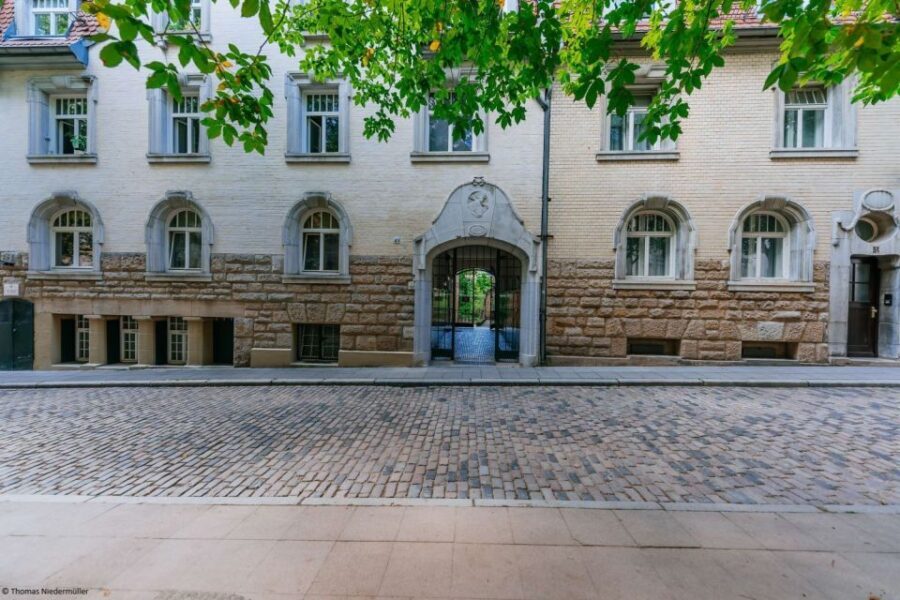 Stuttgart: Bean District Walking Tour with Swabian Food - Who Should Consider This Tour?