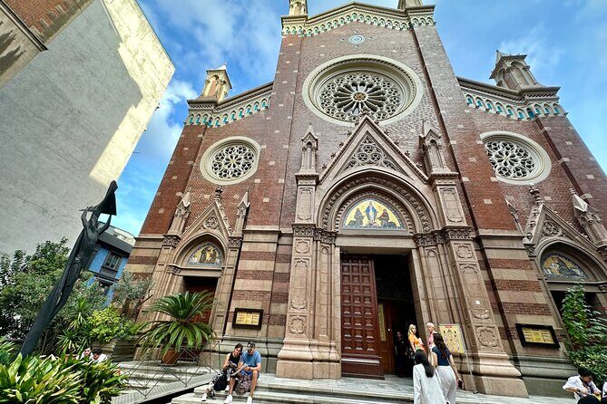 Taksim to Galata Walking Tour: Secret Passages & Local Hangouts - Cicek Pasaji: Food, Flavors, and a Bohemian Past