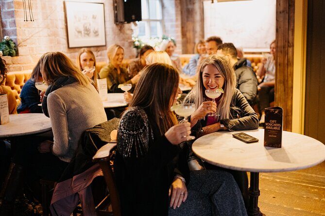 Taste & Tour: Guided Gin Tour in Belfast - Starting in Style at the Crown Liquor Saloon