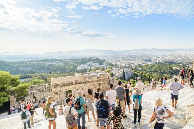 The Acropolis Walking Tour with a French Guide - The Guide: Knowledgeable and Engaging