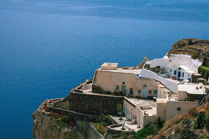 The Best of Santorini: 5-Hour Private Guided Tour of the Island - Who Should Consider This Tour?