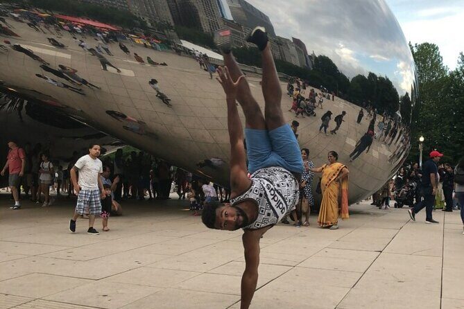 The Chi-Town Showdown Scavenger Hunt - What the Tour Looks Like in Practice