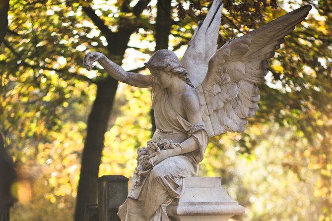 The Famous Graves of Père Lachaise - Self-Guided Audio Tour - Who Will Love This Tour?