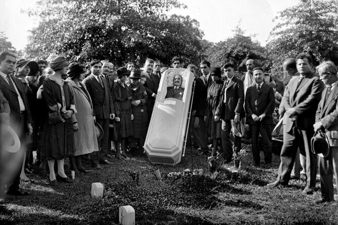 The Galveston Cemetery Tour - Walk With The Dead! - A Full Breakdown: What Makes This Tour Special