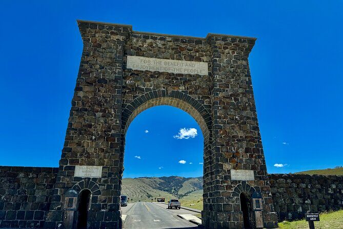 The Grand 3 Days of Private Yellowstone Tours West Yellowstone - The Value of a Private Guided Yellowstone Tour