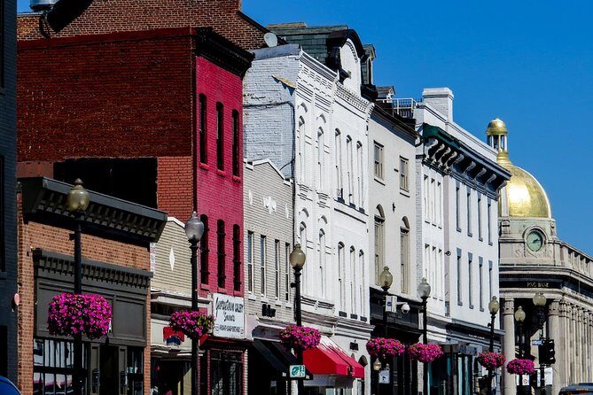 The Kennedy Homes: A Self-Guided Audio Tour - Exploring the Georgetown Streets and Historic Homes