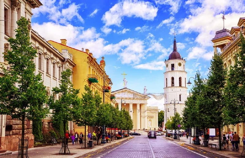 The Majestic and Royal Vilnius Walking Tour - An Overview of the Tour Experience