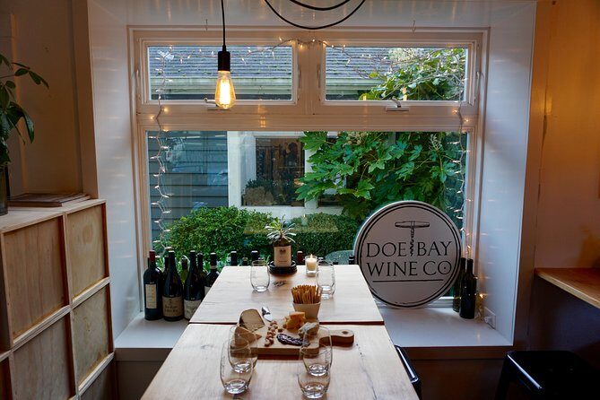 The Orcas Project Wine Tasting - The Setting and Atmosphere