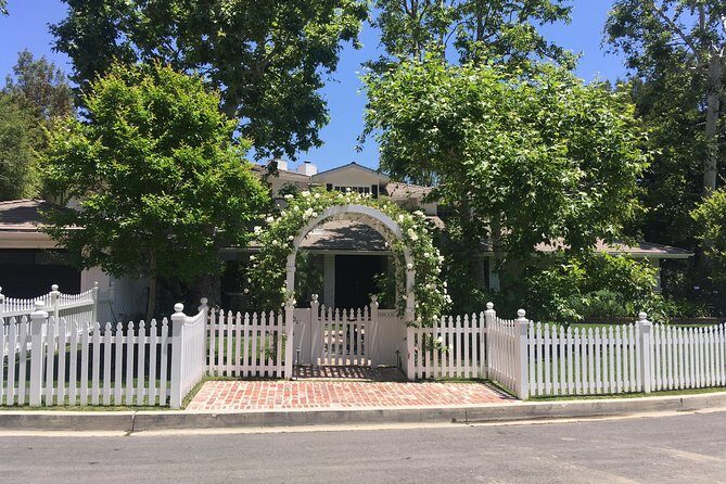 The Real Beverly Hills Housewives Tour - The Experience Through the Eyes of Past Participants