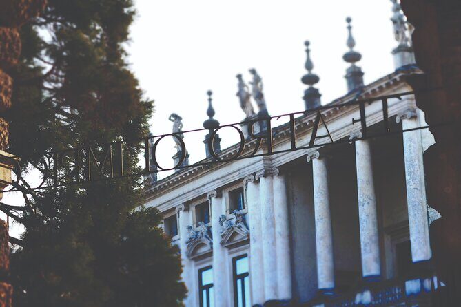 The story of Vicenza: Guided Half-Day E-Bike sightseeing Tour - Starting Point: Palazzo Valmarana Braga