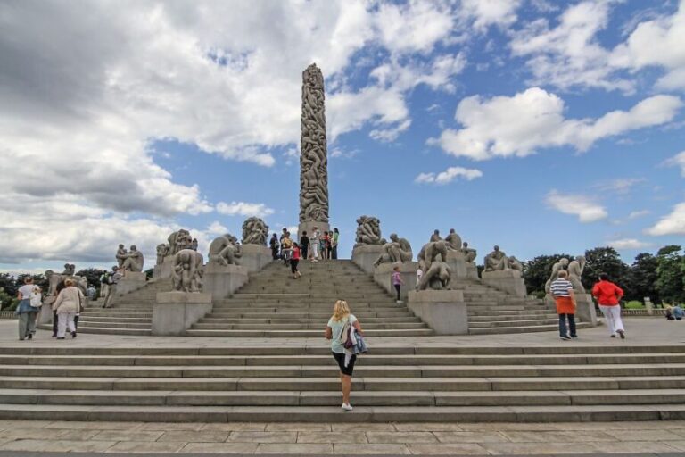 The Vigeland Park in Oslo: Insta-Perfect Walk with a Local - Real Experiences from Travelers
