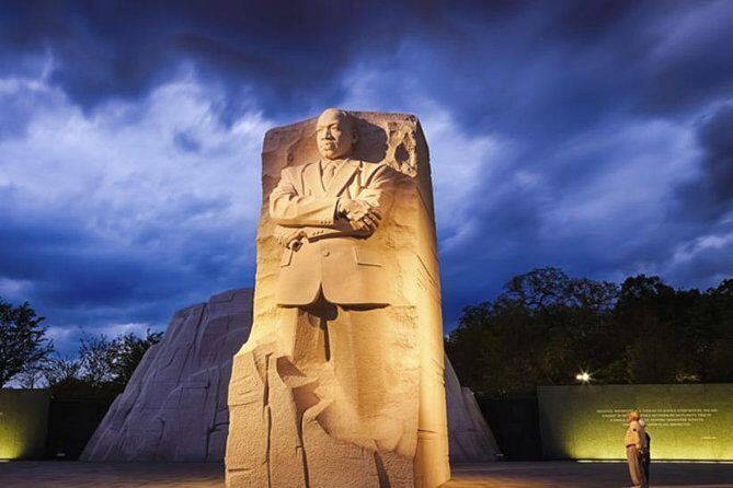 The Washington DC Sightseeing Day Pass: Save Big at 15+ Monumental Attractions - The Itinerary in Detail