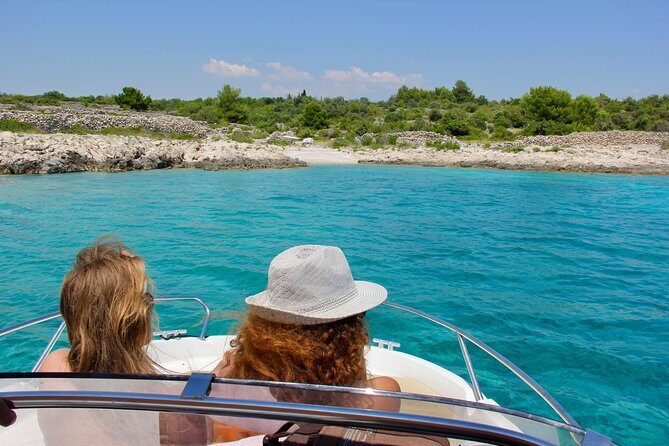 Three Islands Private Speedboat Tour With Blue Lagoon Stop - Analyzing the Value