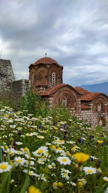 Tirana /Durrës: Divjakë-Karavasta, Berat UNESCO & Belsh Lake - Exploring the UNESCO Heritage City of Berat