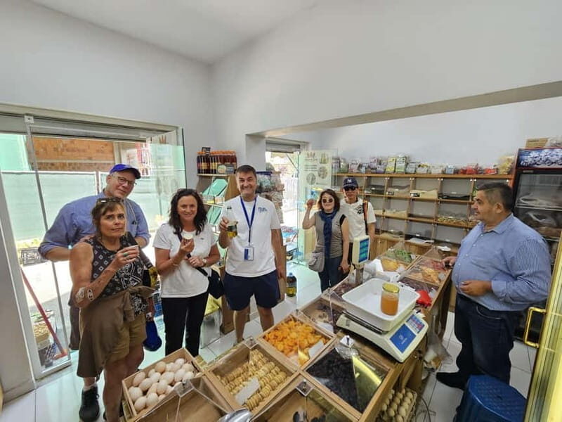 Tirana: Local food experience & walking tour - Key Points