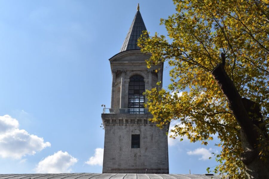 Topkapi Palace Tour: Scenes of the Ottoman Empire - An In-Depth Look at the Experience