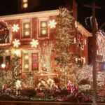 Tour Dyker Heights and Christmas Lights - A Practical Look at the Dyker Heights Christmas Lights Tour