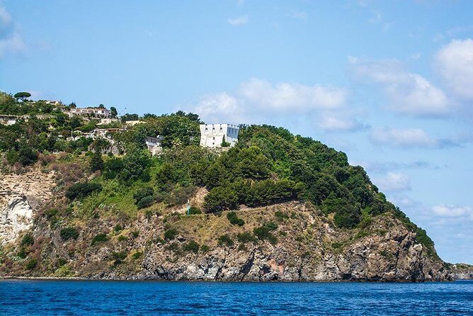 Tour of the island of Ischia in schooner - Practical Details and Considerations