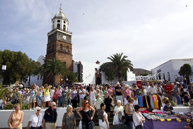 Tour Teguise market + Cesar Manrique Foundation - What Travelers Can Expect and Why It Matters