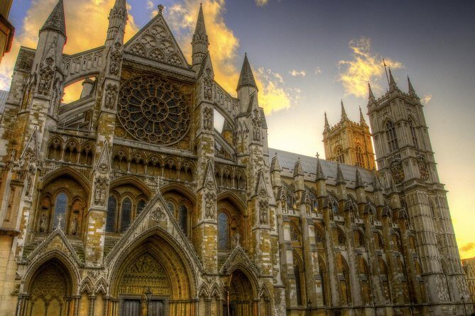 Tower of London & 30+ London Sights Walking Tour - Detailed Breakdown of the Itinerary