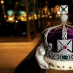 Tower of London and Crown Jewels Exhibition Ticket - The Guided Tour: A Lore-Laden Walk