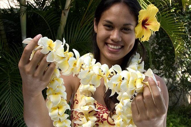 Traditional Airport Lei Greeting on Kahului Maui - In-Depth Look at the Itinerary and Experience