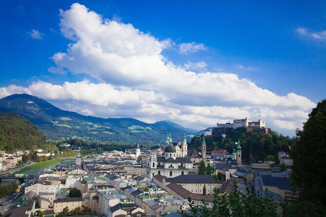 Transfer from Vienna to Salzburg: Private daytrip with 2 hours for sightseeing - What the Experience Feels Like