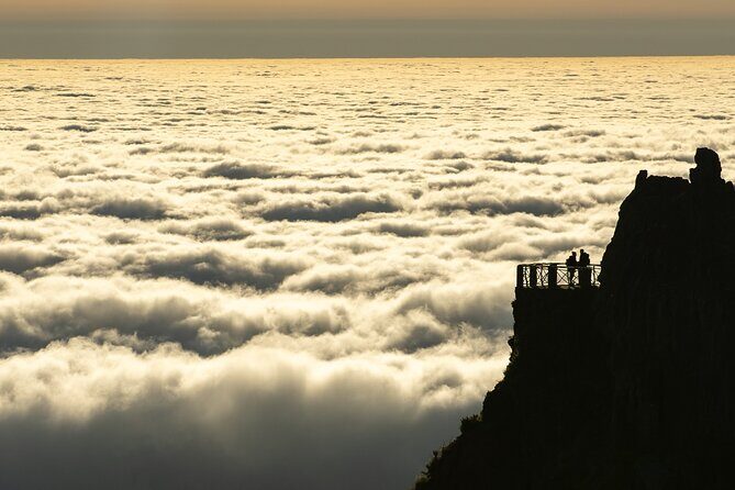 Transfer Sunrise Self-Guided Hike Pico do Arieiro - The Transportation and Logistics