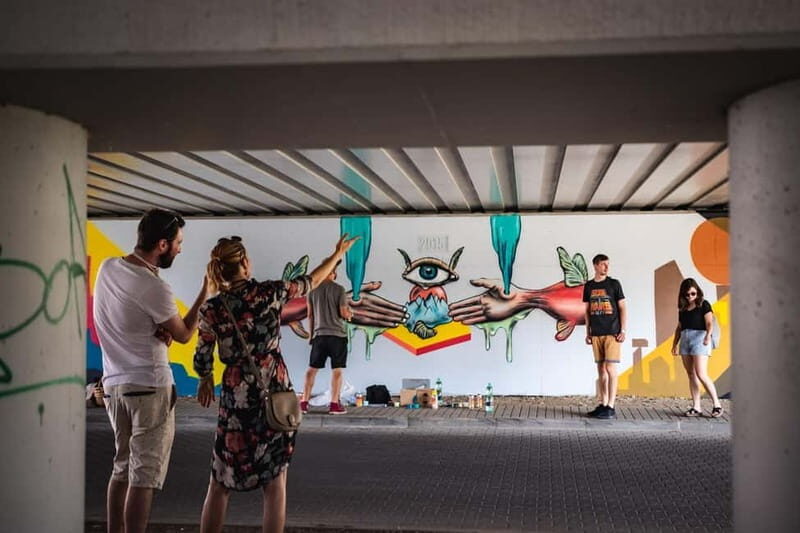 Trenín: Walking Street Art Tour - What to Expect from the Trenín Street Art Tour
