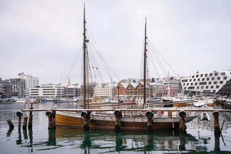 Tromsø: Tour in French of the Historic Center and Museum - Detailed Breakdown of the Itinerary
