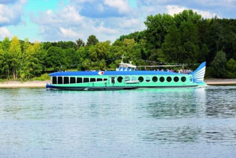 typical Cologne evening cruise on board of Moby Dick in Bonn - The Music and Atmosphere