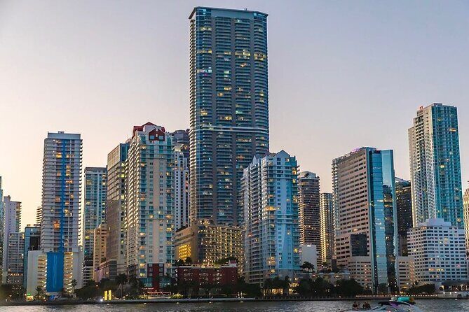 Ultimate Party in Miami : Boat Party, Party Bus & Nightclub - The Itinerary and Experience on the Water