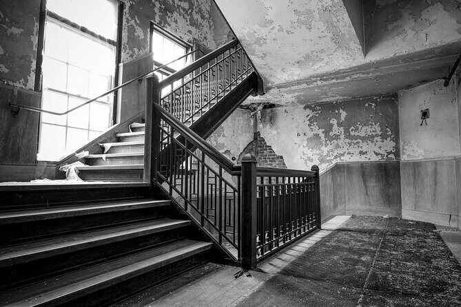 Ultimate Queen City is Haunted Tour - A Guided Tour through Cincinnati’s Haunted Landmarks