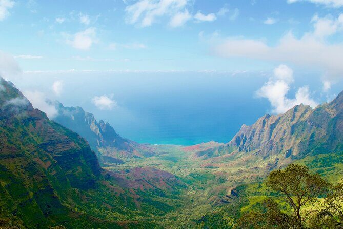 Ultimate Self-Guided Audio Driving Tour of Kauai (Na Pali, Waimea), Hawaii - The Value in Context