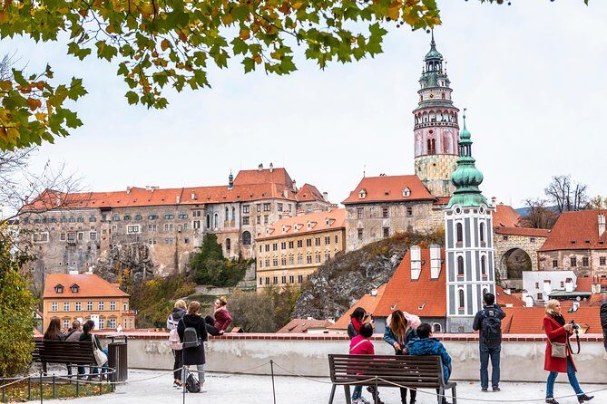 UNESCO Cesky Krumlov from Prague with Guided Tour and Transfer - What to Expect: Pros and Cons