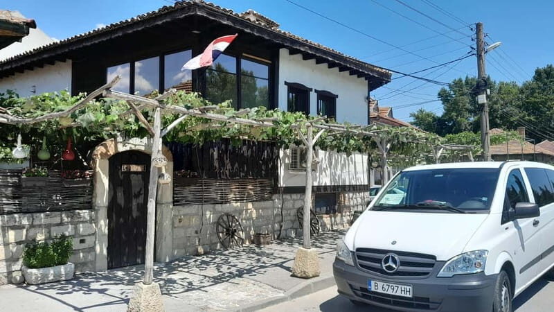 Varna: Guided VIP Tour - Authenticity and Guide Expertise