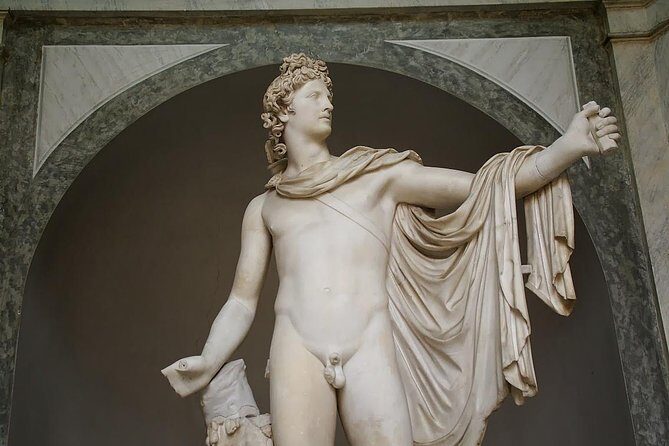 Vatican tour: Vatican Museums, Sistine Chapel - The Sistine Chapel: Art and Atmosphere