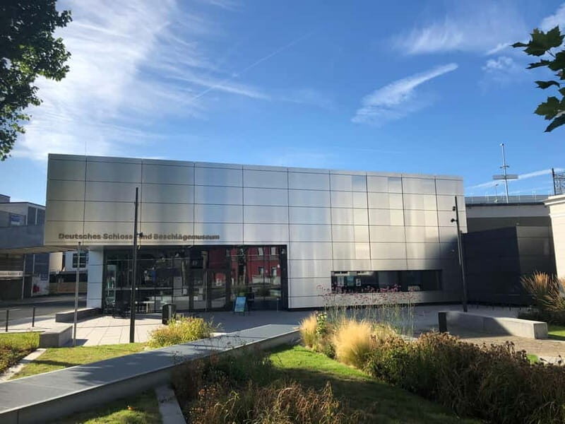 Velbert: Admission ticket to the German Castle and Fittings Museum - The Modern Setting and Accessibility