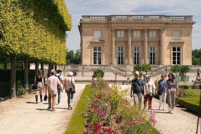 Versailles Marie Antoinette Afternoon Guided Tour with Petit Trianon & Hamlet - Why This Tour Is a Great Choice