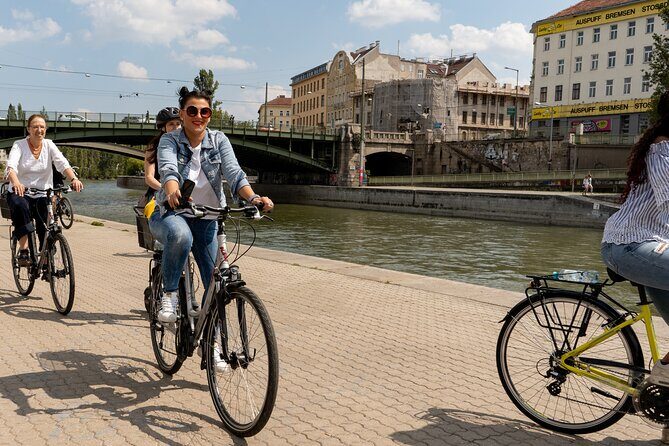 Vienna by bike in small groups - Practical Details: What to Expect