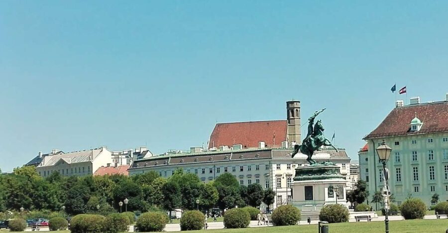 Vienna: City Highlights Guided Walking Tour & Old Town - An In-Depth Look at the Tour Experience