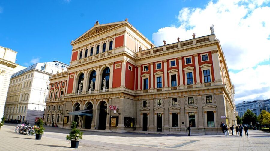 Vienna: Meet Strauss Private Guided Walking Tour - Analyzing the Value