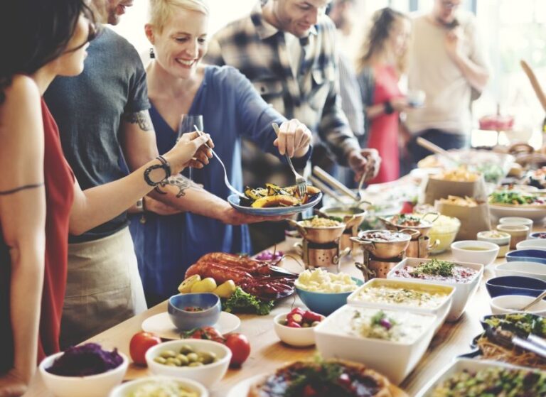 Vienna: Sunday Brunch Danube Cruise & Live Music - The Sum Up