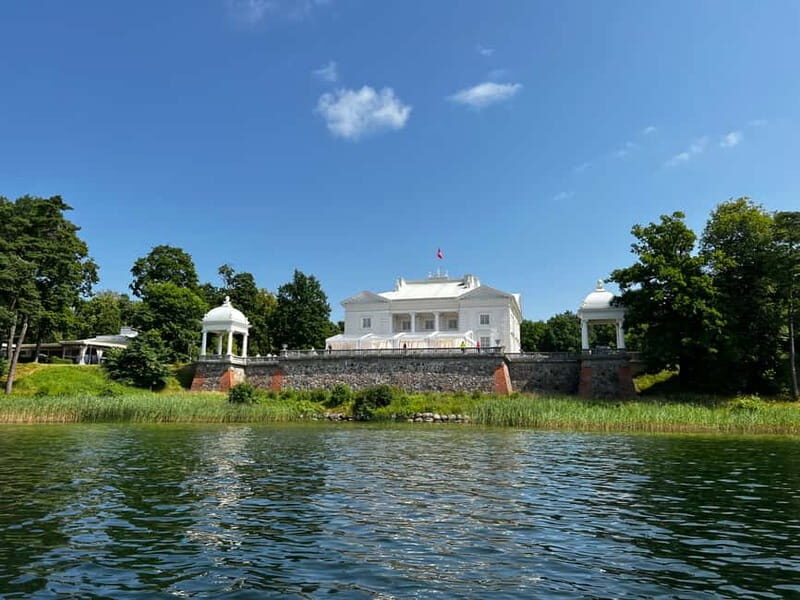Vilnius: Trakai, Uzutrakis Manor, Hill of Angels, Boat Ride - The Experience and Practicalities