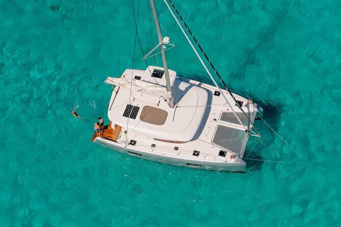 VIP Catamaran Luxury Private Tour in Lisbon up to 18 clients - Discovering the Lisbon Waterway: An In-Depth Look